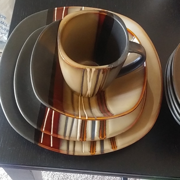 Bazaar Brown, Better homes and Gardens | Other | Complete Dinnerware ...